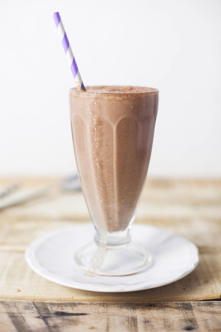 Chocolate Oat Shake - Wallflower Kitchen